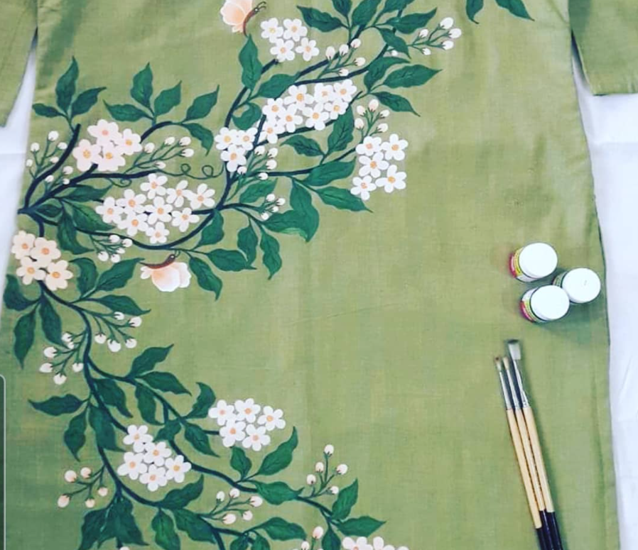 How To Paint On Fabric 12 Expert Tips Skillshare Blog