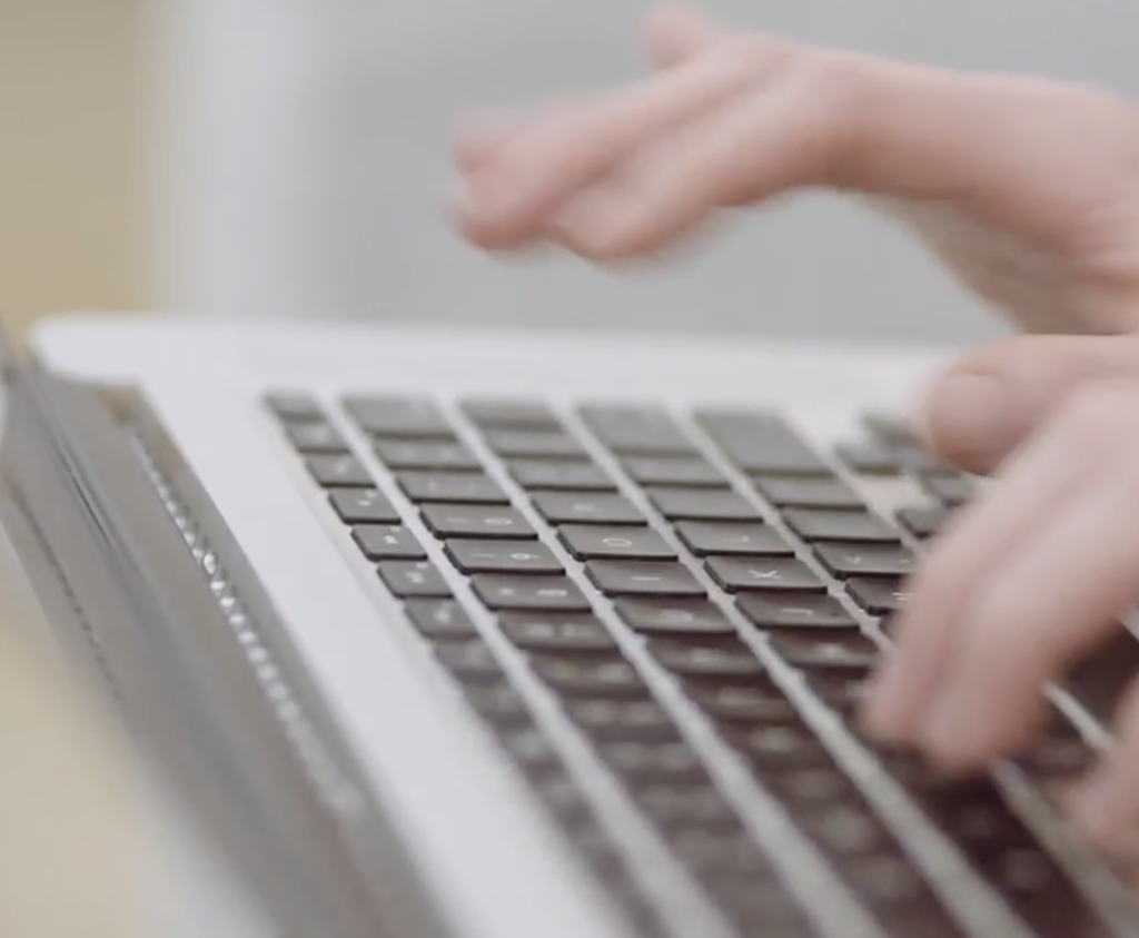 How to Take Cool Profile Pictures to Build Your Personal Brand ...