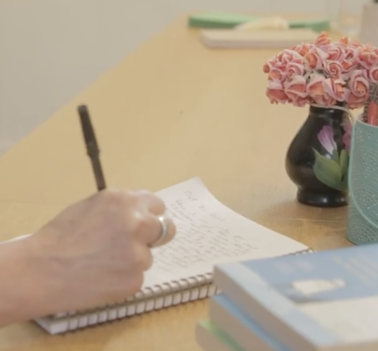 What is a Declarative Sentence? Answers and Examples | Skillshare Blog