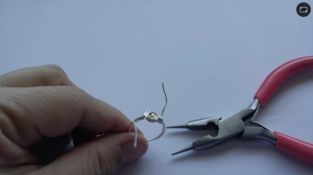 Friendship Ring: What It Is and How to Make Two | Skillshare Blog