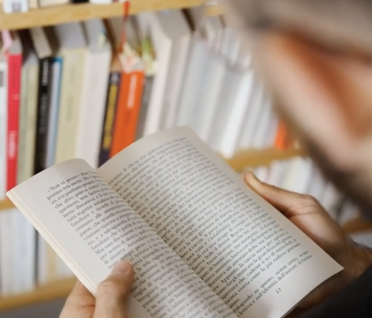 Tone vs. Mood vs. Voice: What Are the Differences? | Skillshare Blog