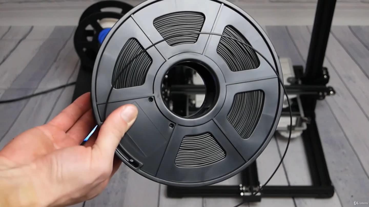 How Does 3D Printing Work: Mechanism and Examples | Skillshare Blog